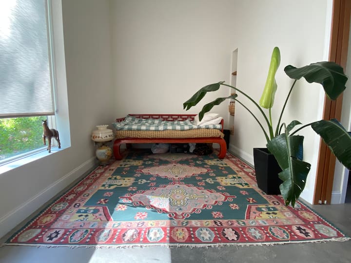 Quaint And Simple Furnished Apartment - Glenwood Springs, CO