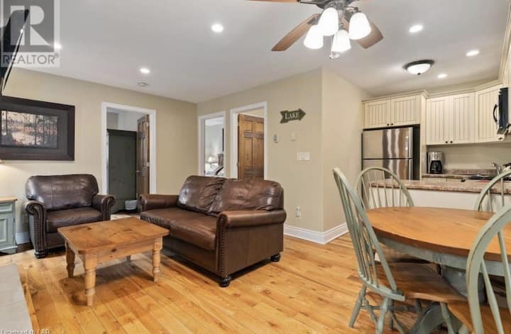 Lake Of Bays Cottage At Blue Water Acres Muskoka - Huntsville