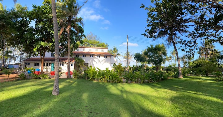 Amazing 
Seaside Villa  & Beachfront  Event Space - Dar es Salam