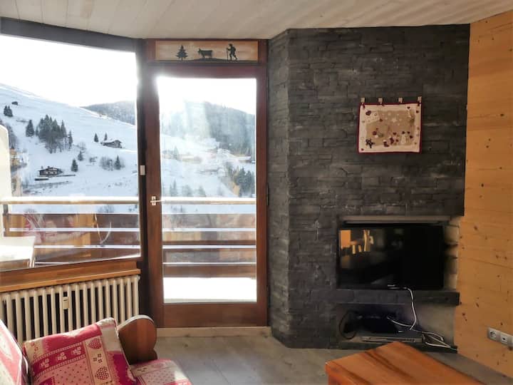 Studio Skis Au Pied, Plein Sud Avec Vue Montagne. - La Clusaz