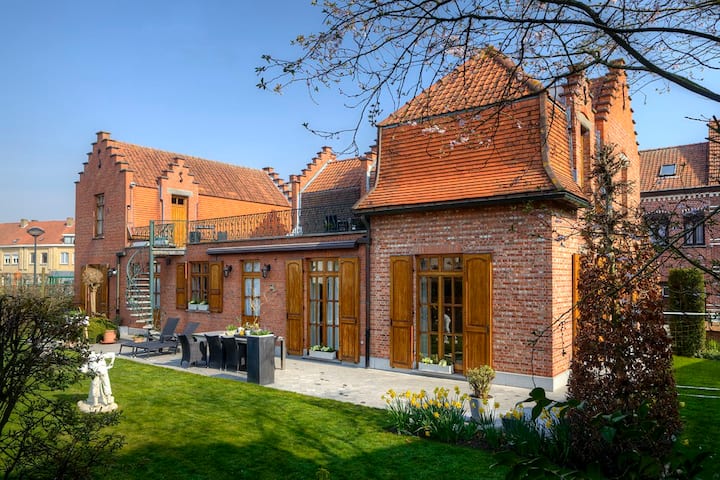 Karaktervolle B&b Binnen De Stadswallen Van Ieper - Ypres