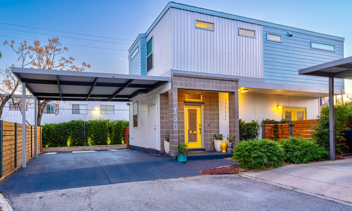 Modern Urban Spot For A Fun, City Getaway - San Antonio, TX