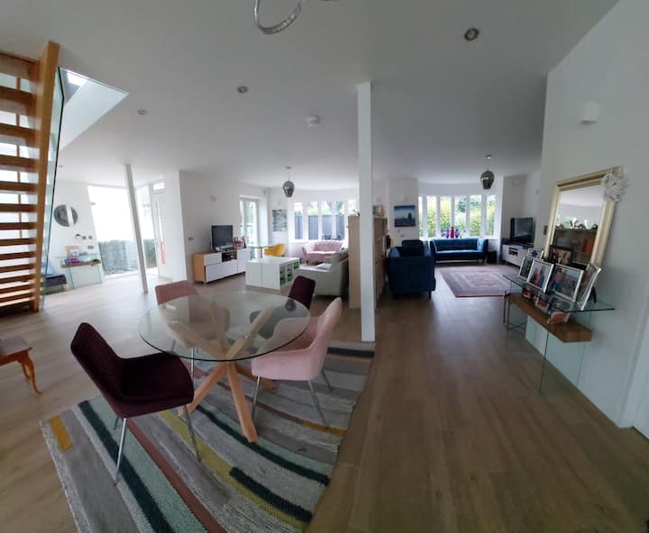Impressive, Light Filled 5 Bed House In Dublin 4 - Dublin