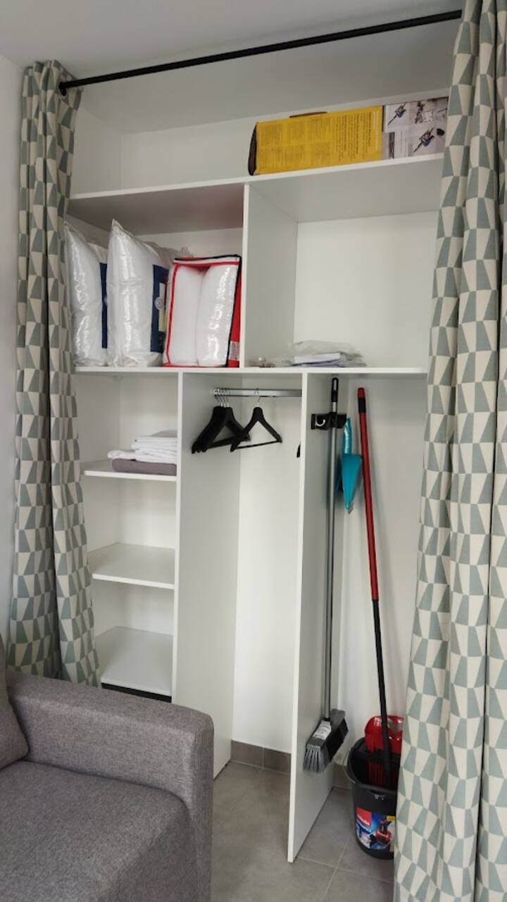 Super Studio, Proche Centre Ville - Rochefort, France