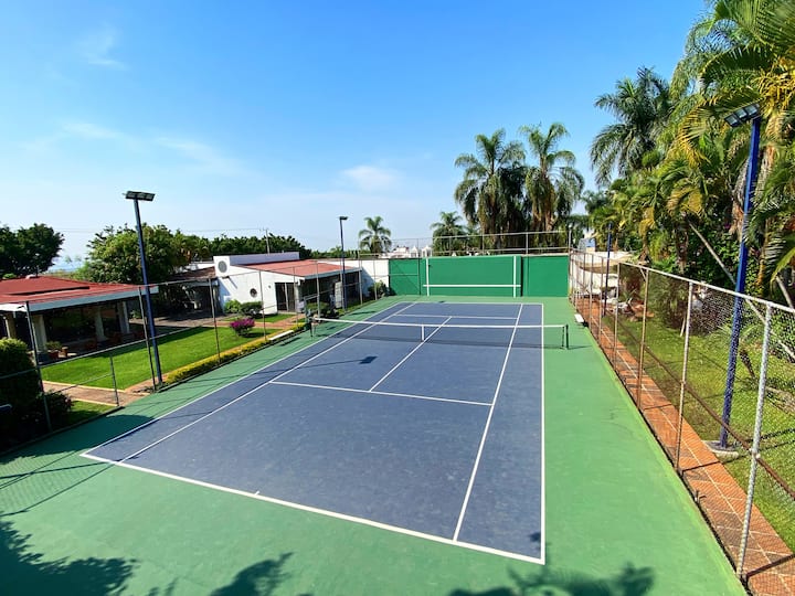 Casa Con Cancha De Tenis Y Jardín En Vista Hermosa - Cuernavaca