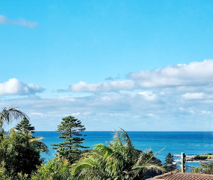 Calypso On Collins - Ocean Views, Centre Of Town - Jamberoo