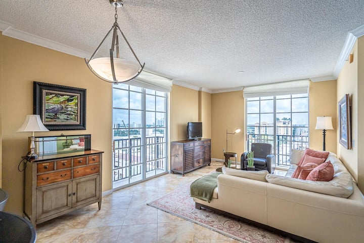 💚❤️Balcony, Rosemary Sq. Ask Abt Discounts - West Palm Beach, FL