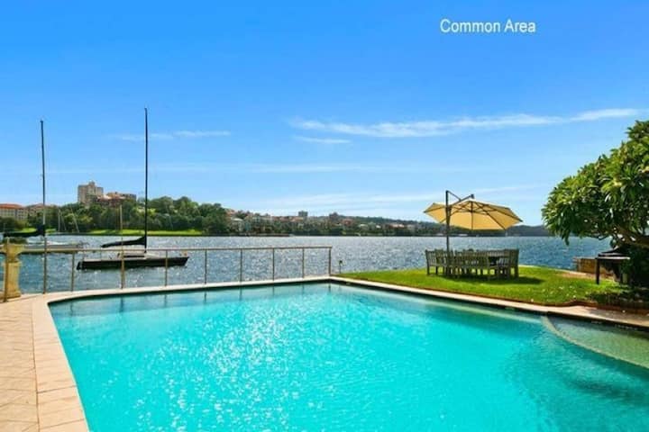 Sydney Waterfront 3 Bedroom Apartment With Pool - Surry Hills