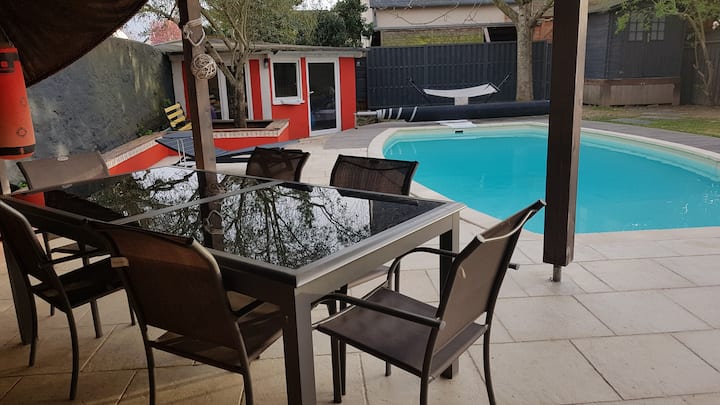 Maison De Charme Vacances En Ville Avec Piscine - Nantes