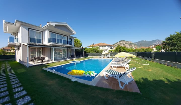 Muğla Dalyan’da 4 Odalı ÖZel Havuzlu Kiralık Villa - Dalyan