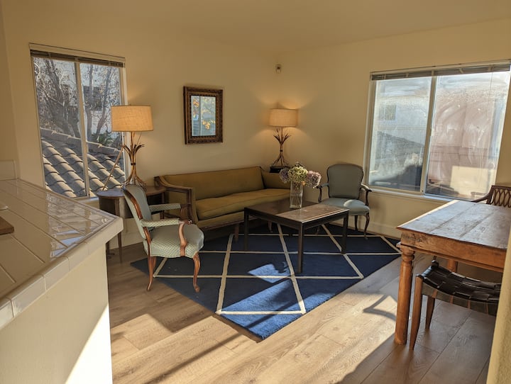 Lovely 2-bedroom Apartment Downtown Palo Alto - Portola Valley, CA
