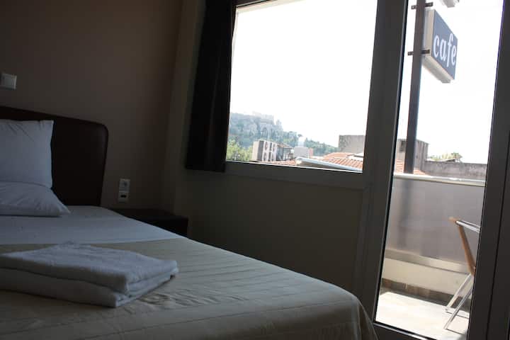 Double With Acropolis View | Pella Inn - Athens