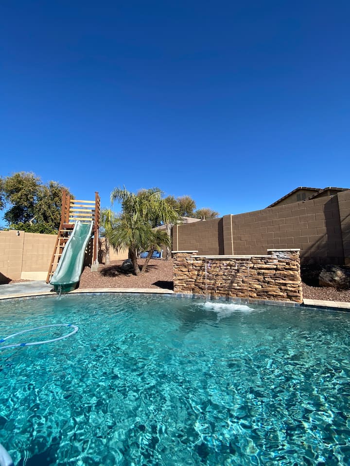 The Oasis Villa W/theater Room, Large Yard & Pool - Apache Junction, AZ