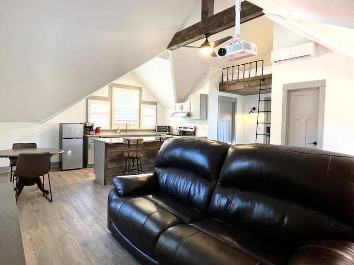 Beautiful Detached Apt. In Downtown St. Marys, Ga - Amelia Island, FL