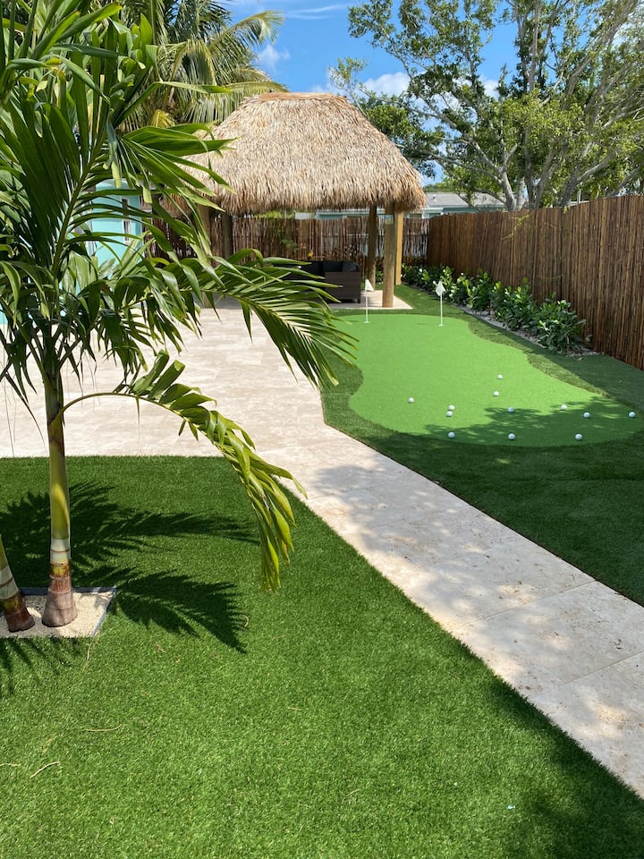 Lovely Bedroom Studio Unit With A Pool - Jupiter, FL