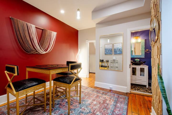 Artsy Townhouse With Backyard, High-end Furnishing - Delaware