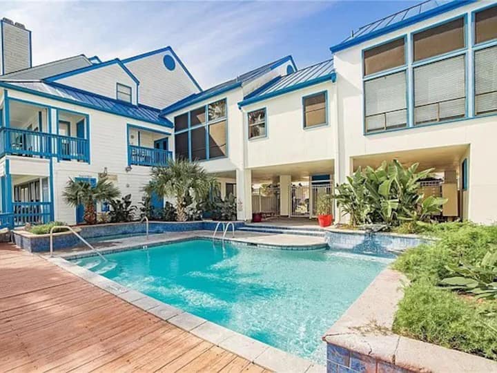 2 Bedroom Waterfront  | Hot Tub | Pool | Boat Slip - Corpus Christi, TX