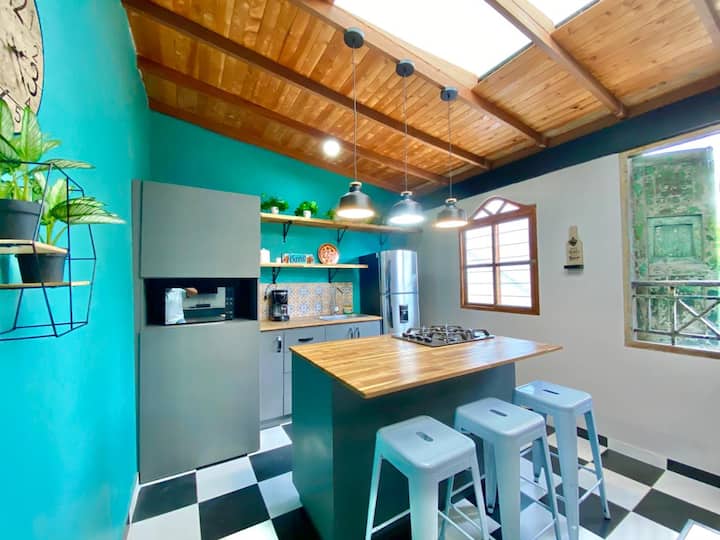 High End Location Provenza , Ac& Bath In Each Room - Medellín