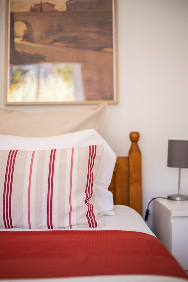 Family Tailor Made Flat In Areeiro - Lisbona