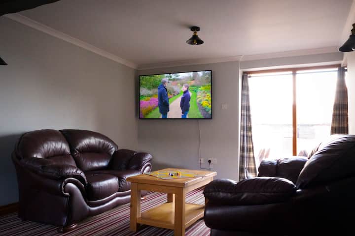 Tom Wragg In The Heart Of The Peak District - Derbyshire
