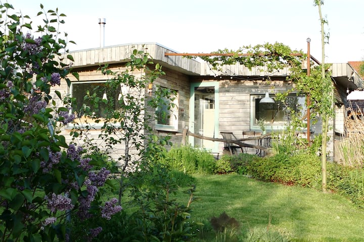 'Meadow & Sweet'; Gezellige Gastenkamer In De Tuin - Belgique