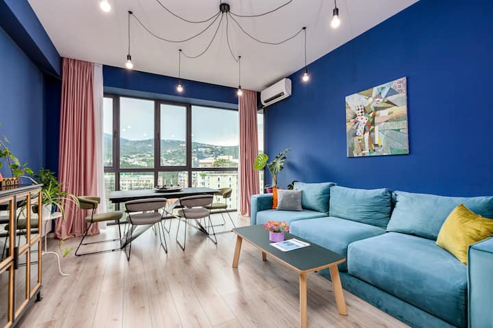 Art-inspired, Modern Flat Near Vake Park - W/ Wifi - Tbilisi