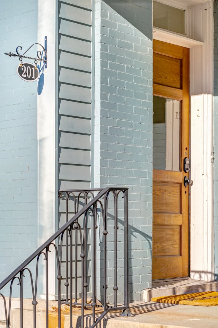 Great Location! Main Street/downtown Franklin #1 - Franklin, TN