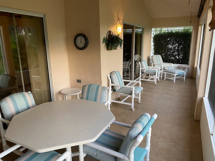 A Cut Above! Golf Course View With Golf Cart! 2 Br - Lake Griffin State Park, Fruitland Park