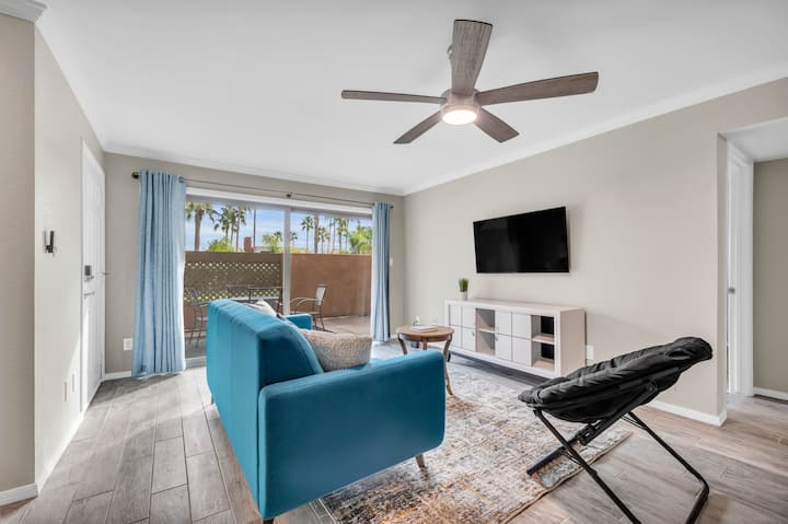 Modern Scottsdale Retreat Near Old Town - Scottsdale, AZ