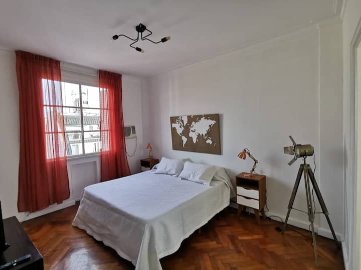 Apartamento 2 Ambientes  Reciclado Y Muy Luminoso. - Buenos Aires
