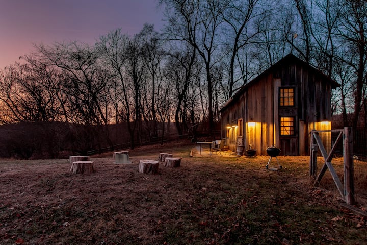 Serene Hideaway W/ Pool: Mim's Barn - Max 4 Adults - Delaplane Cellars, Delaplane