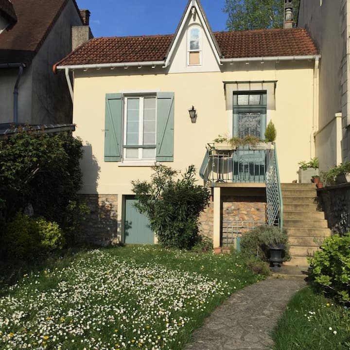 Charmante Maison De Bord De Marne Avec Jardin - Seine-Saint-Denis