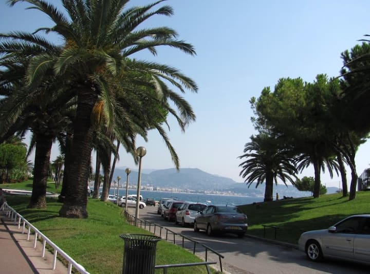 Joli Studio Proche De La Plage - Nice