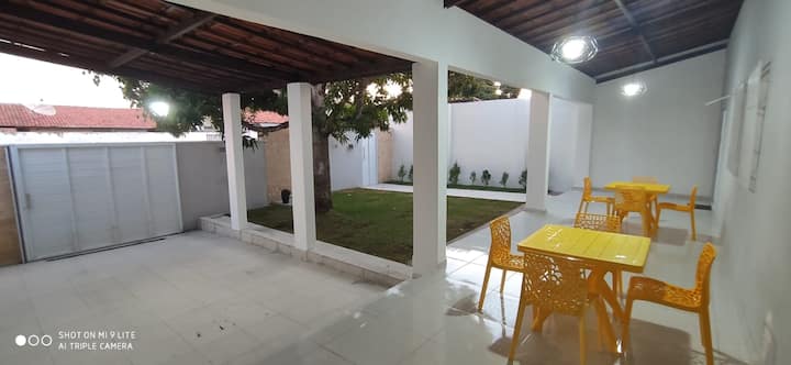 Casa Agradável Com Amplos Espaços Em Piranhas-al - Piranhas