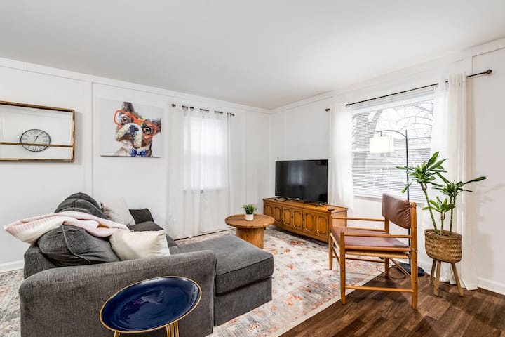 City Boho ✦ New Kitchen ✦ King Bed ✦ Wfh - Columbus, OH