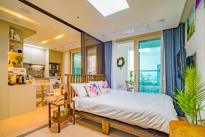 속초 바다뷰와 
최고의 공간에서 
즐거운 여행
속초  써밋 베이 - Sokcho-si