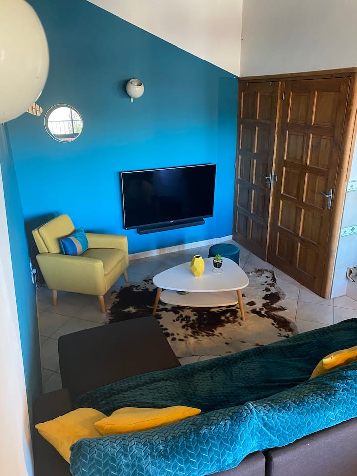 Maison Spacieuse, Chaleureuse. Wifi, Parking Privé - Rivesaltes