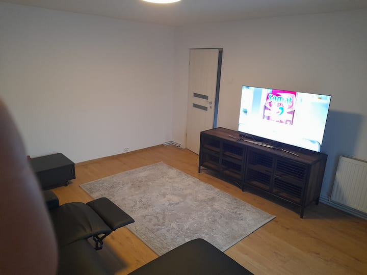 Apartament Ultracentral Spațios șI Confortabil. - Belin