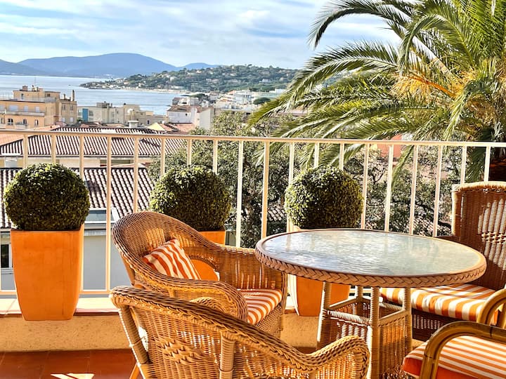Ste Maxime. Villa De Charme Vue Golfe De St Tropez - Sainte-Maxime