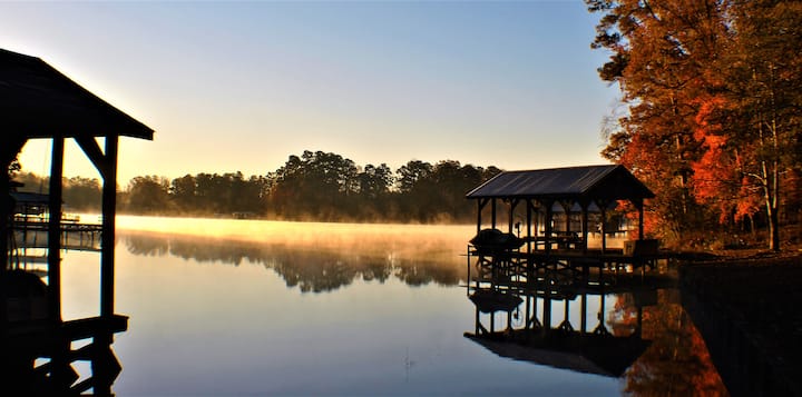 Serene A-frame On Lake Sinclair - Lake Sinclair, GA