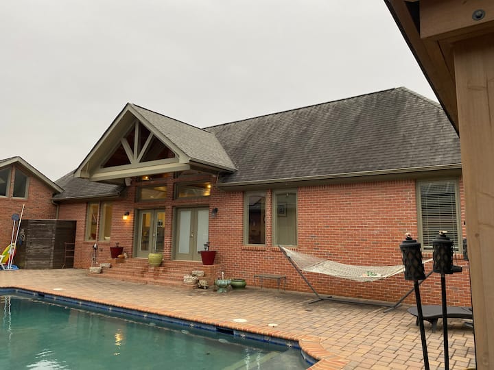 Guest House , With Large Pool Deck Patio - 