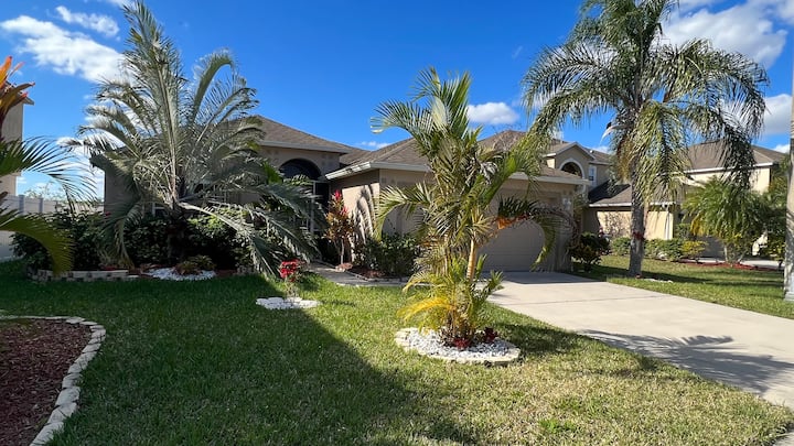 (One Person) Cozy Private Room With Priv Entrance - Kissimmee, FL