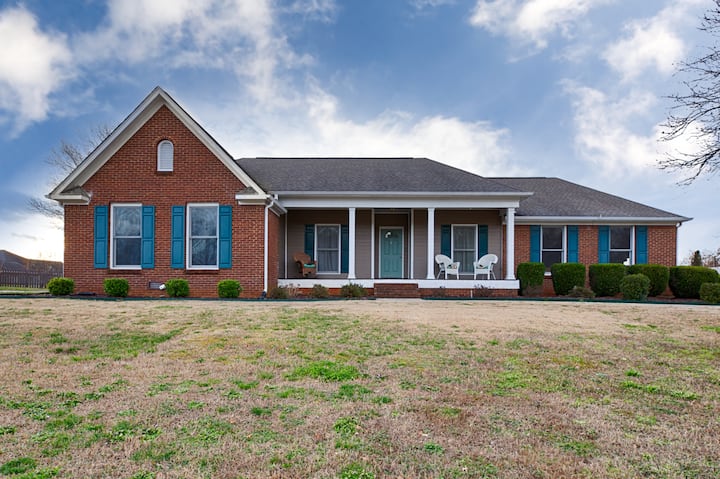 Corporate Rental, Nice Area, Doggies Welcome! - Huntsville, AL