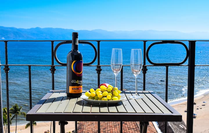 1531 Oceanfront Condo: Top Location With 2 Bdrm - Puerto Vallarta