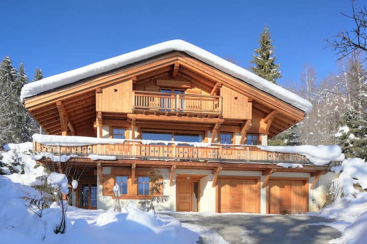 Luxury 4 Bedroom Chalet With Hot Tub And Views - Megève
