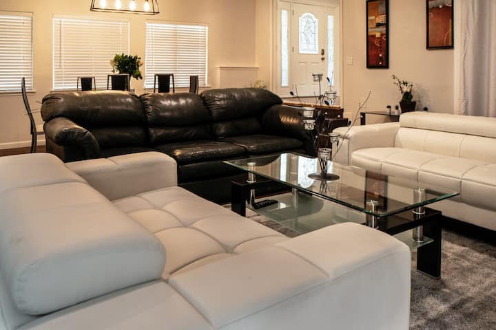 Cozy Large 4-bedroom House Near Freeway Costco - Concord, CA