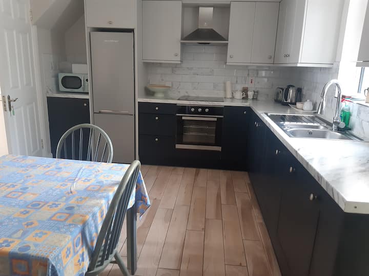 The Middle House - Kells