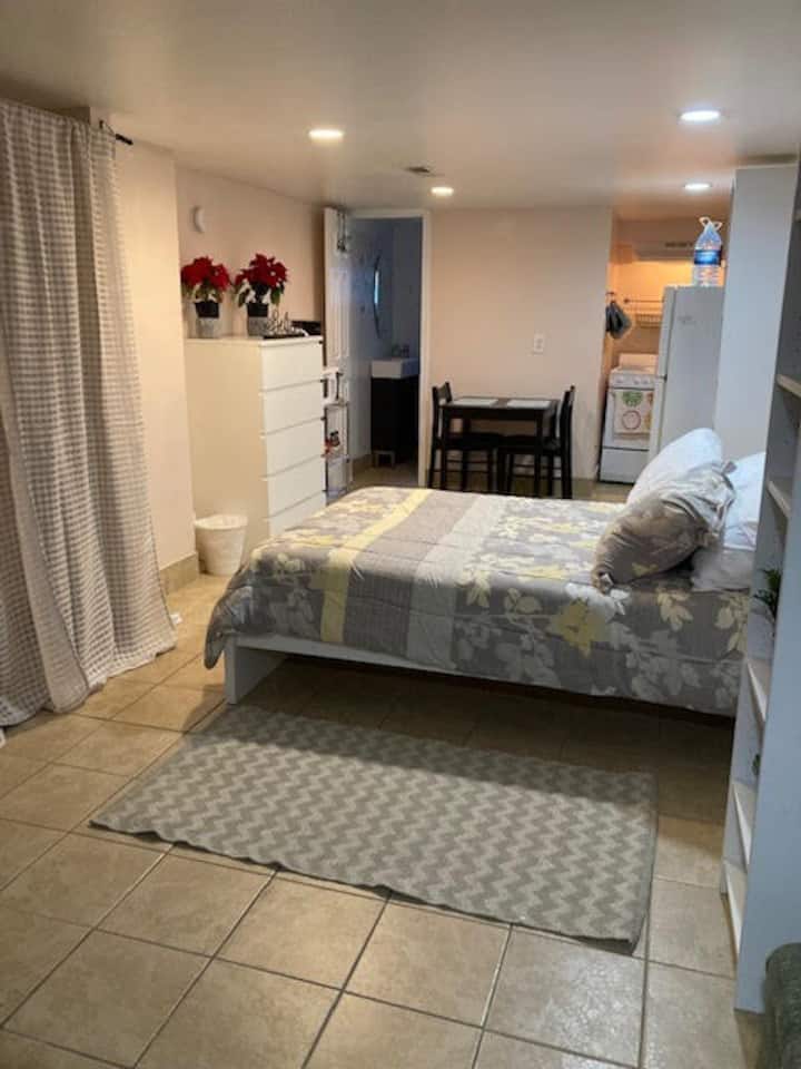 Cozy English Basement Apt In Trendy Bloomingdale - Washington D. C., DC