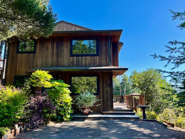 Manzanita Modern - Ocean View Duplex - Manzanita, OR