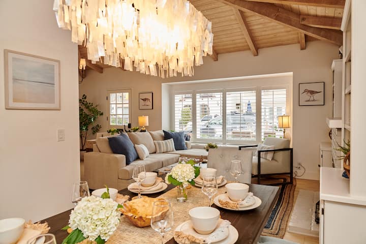 Sandpiper Cottage On Balboa Island - Newport Beach, CA